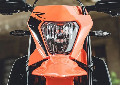 Ktm 690 Smc R 2022 Ficha De La Moto Opinión Fotos Técnica