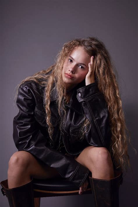 Daniela Suarez On Linkedin Fashioneditorial Testing Fashion Newfaces Styling