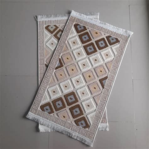 خرید و قیمت پادری گلیمی ریشه دار از غرفه صنایع پادری لوتوس