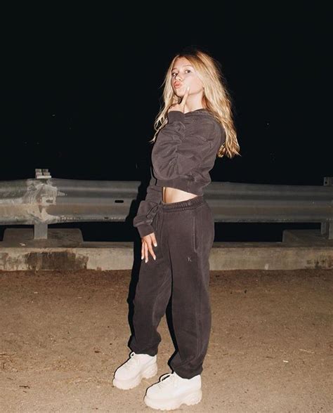 Épinglé Par Taylor Sur Haley Sullivan