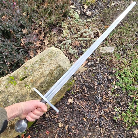 Gautier One Handed Medieval Sword Full Tang Wulflund