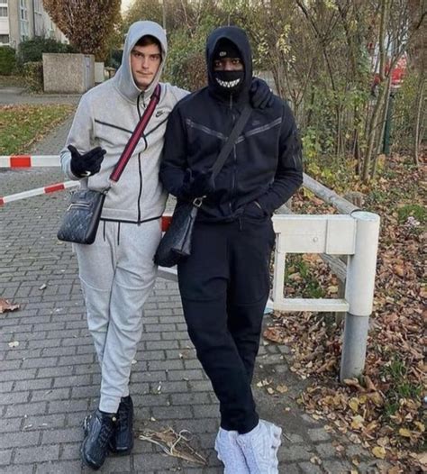Should I Get The Grey Or Black Tech Fleece I Cant Decide Rnike