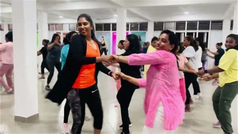 මලක් වගේ බලන්නකෝ මා දිහාmalak Wage Balannako Ma Dihaparty Dabce Class