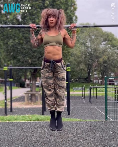 Rayna Vallandingham Incredible Skills In The Martial Arts World Rayna Vallandingham