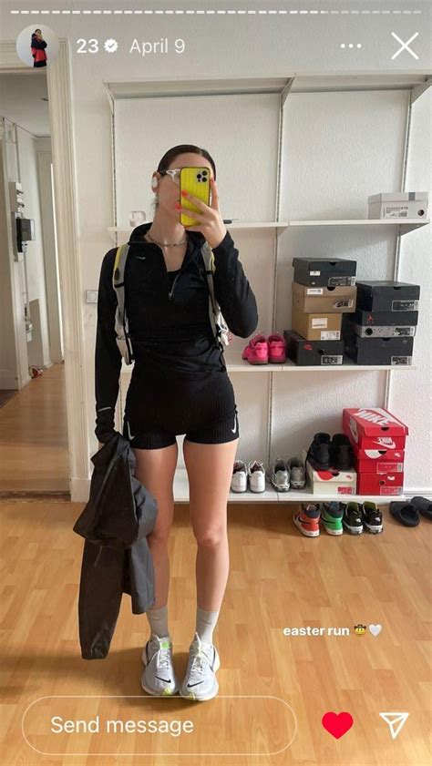 Alex Hackett Rourinstagram