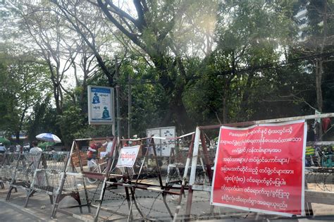 ပြည်ပသို့အရေးပေါ် သွားရောက်ရမည့်သူများ နိုင်ငံကူးလက်မှတ်လျှောက်ထားခြင