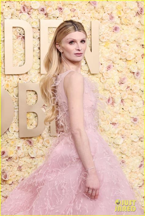 Tiktok Star Dylan Mulvaney Is Pretty In Pink At Golden Globes 2024