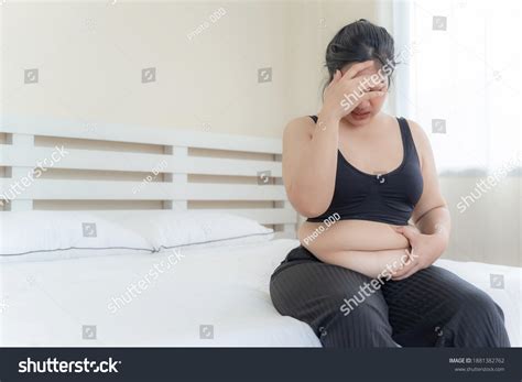3 710 Imágenes De Chubby Belly Girl Imágenes Fotos Y Vectores De