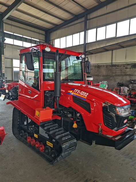 Mini Crawler Tractor Farm Cultivator Rotary Tiller Multinfunction Farm