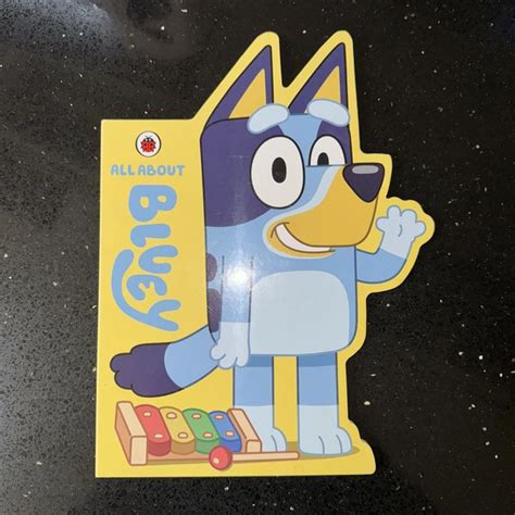 Bluey All About Bluey A Bluey Shaped Board Book Bluey Eur 909