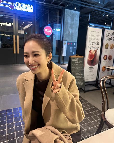 박아인 첫째는 첫째라서 키울 때 벅차고 둘째는 첫 아들이라 딸이랑 달라서 벅차고 셋째는 그냥 벅차게 귀엽고 Instagram