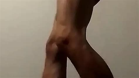 一个下庸的男人找到了一种方法来找出肛门在做爱时发生了什么 Xhamster 一个下庸的男人找到了一种方法来找出肛门在做爱时发生了什么 Xhamster