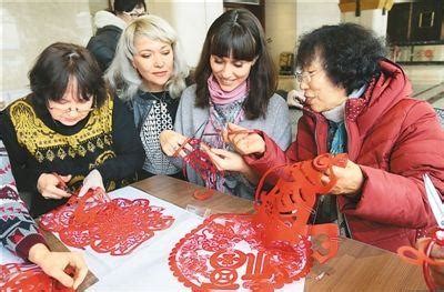 外国人和中国人去旅游的差别竟如此之大，瞬间没有了自豪感！ 外国人 国人 中国人 新浪新闻