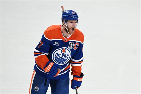 Connor Mcdavid Signs 2 Year Extension With Edmonton Oilers The Hockey