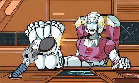 Arcee By Feet Tickler78 On Deviantart