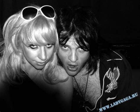 Lady Gaga Born This Way Domani E Il Libro Di Luc Carl Diredonna