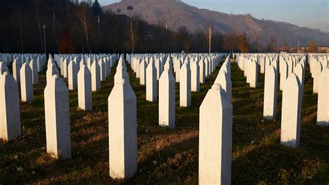 Que Sest Il Passé Durant Le Massacre De Srebrenica Geofr