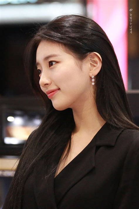 Potret Bukti Visual Suzy Foto Tanpa Editan Cantiknya Nyata Dan Memang