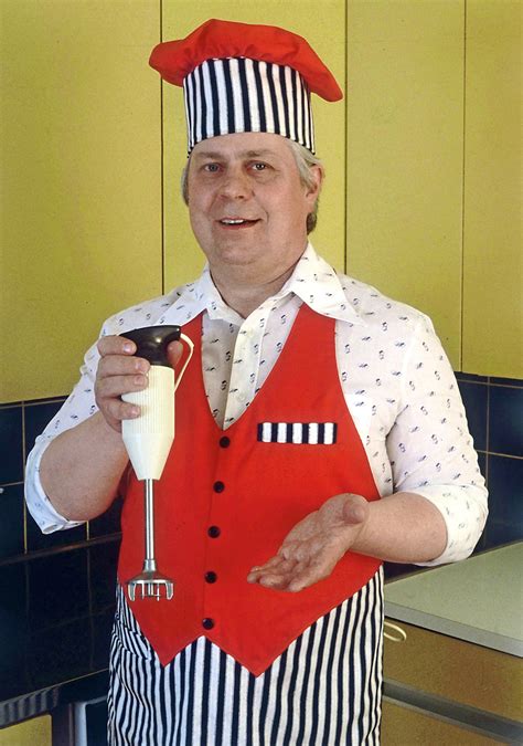 Simo Salminen Koomikko Myös Kulisseissa Kollegat Kiittelivät Tunnelman Nostattamisesta