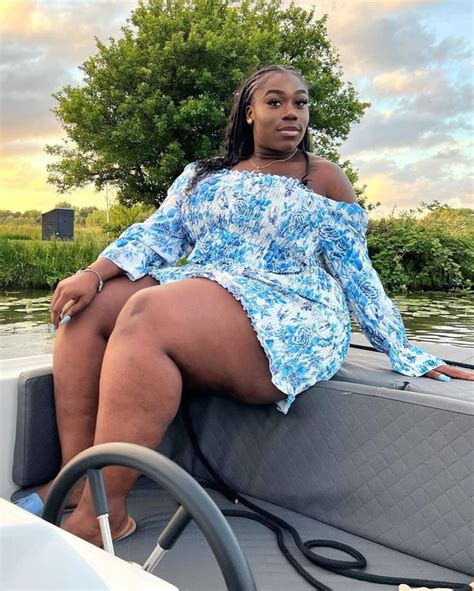 Pin On Beautiful Full Figured Women