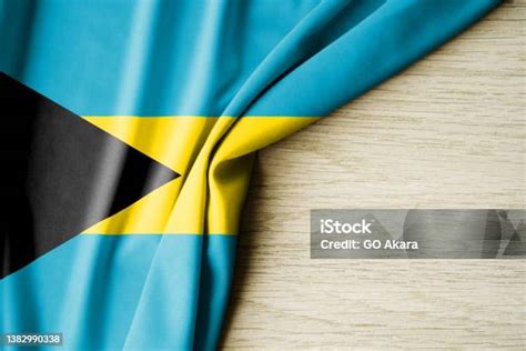 바하마 플래그 바하마의 패브릭 패턴 플래그 3d 일러스트레이션 텍스트의 뒷 공간으로 바하마 국기에 대한 스톡 사진 및 기타 이미지 바하마 국기 카피 공간 0명