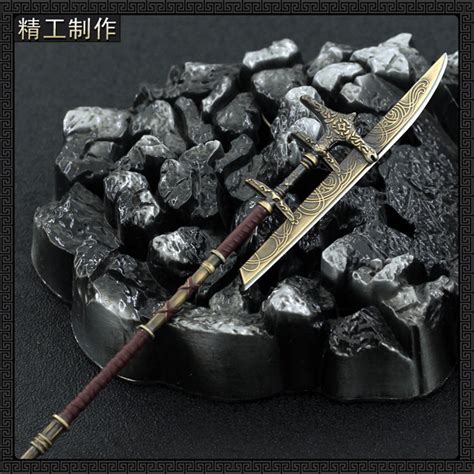 Assassins Creed Game Surrounding King Weapon Hall Of Heroes Piercer