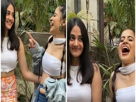 Urfi Javed Makes Fun Of Her Sister Urusha Javed In Front Of Media Watch Viral Video