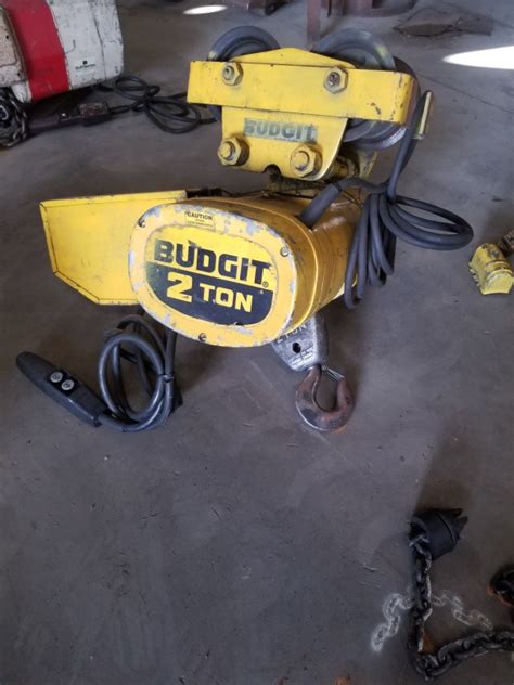 Budgit 2 Ton Chain Hoist Model Beh0208 With Pendant Control And Trolley Ga Steel