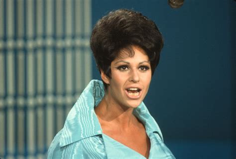 Lainie Kazan 1960s Groovyhistory Singeractress Lainie Kazan 1970