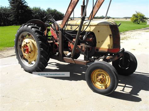 Cockshutt 35 Gasoline Vintage Tractor With Hydraulic Loader