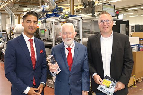 Eckhard Bluhm Pack And Log