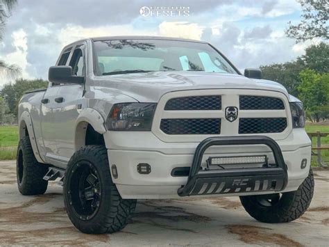 2017 Ram 1500 With 20x12 44 Tuff T10 And 33125r20 Nitto Ridge