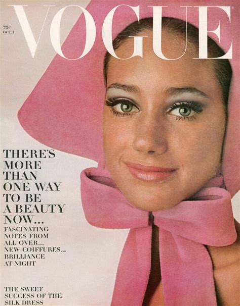9 Hot Sexy Berry Berenson Bikini Pics