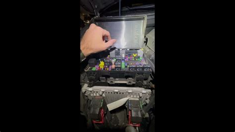 2014 Jeep Grand Cherokee - No Start / No Crank - YouTube