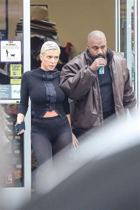Kanye West remarié rare apparition avec sa nouvelle femme Bianca à