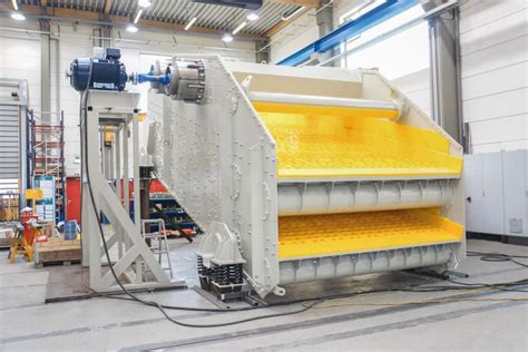 Elektromag Joest Advantages Of The Joest Double Shaft Screen