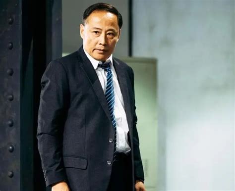 周野芒：在月子期間拋棄奚美娟，火速再婚瓊女郎，兒子卻不跟他姓 壹讀