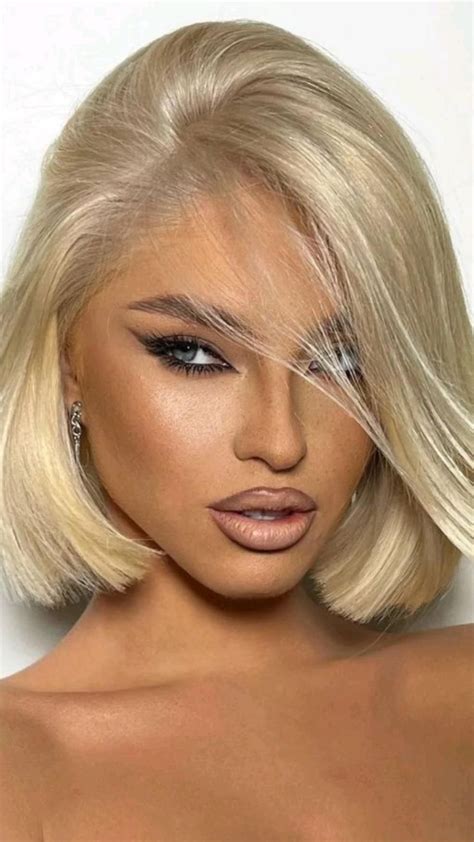 25 Examples Of Platinum Blonde Hair That Actually Look Natural Artofit