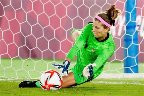 Canadian Goalkeeper Stephanie Labbe Gets Vulnerable In New Documentary Brandon Sun