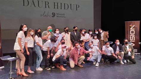 Foto Lahir Hingga Berpulang Serial Daur Hidup Dalami Makna Siklus Manusia