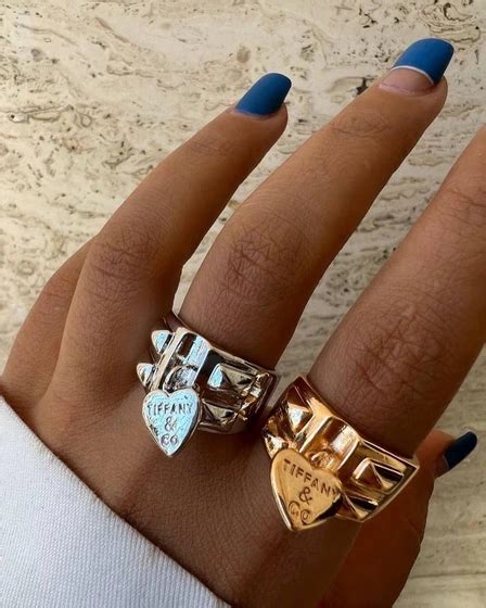 خرید و قیمت انگشتر تیفانی آویز دار استیل فری سایز طلایی ترب