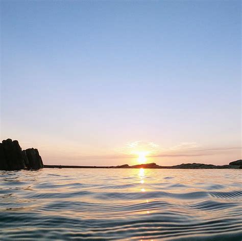 Tidal Tao Dr Darryn Randall And Ashleigh Enjoying An Early