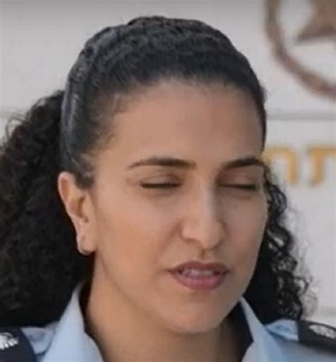 ליפז סימני בגלל קנאה ביופי של הזונות נחושה להפריע להן להתפרנס עדנה