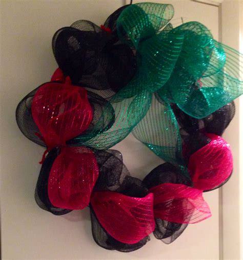 Red Black And Green Mesh Kwanzaa Wreath Diy Kwanzaa Decorations