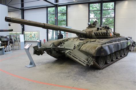 T-72 by Liam2010 on DeviantArt