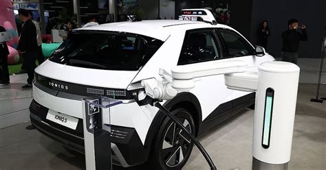 전기차 2026년 내연차와 가격비슷캐즘 배터리업계 볕드나