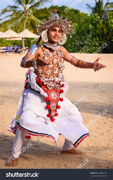 Kandyan Dancing