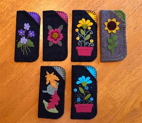 Wool Applique Eyeglass Case‎ Wool Felt Projects Felt Crafts Felt Eyeglass Cases