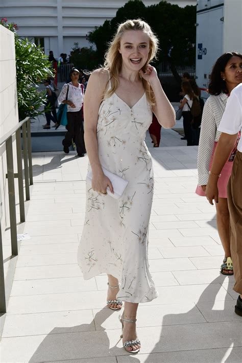 Dakota Fanning S Feet