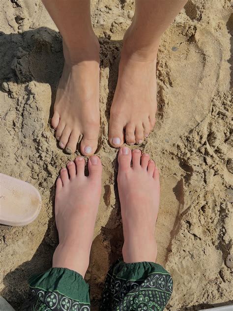 Mine And My Bffs Feet🦶🏻 R Egirlfeet